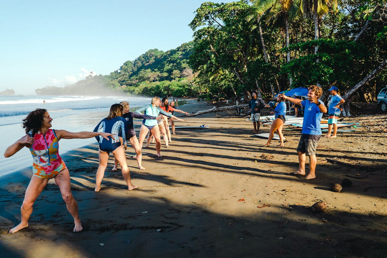 Surfing Dominical beach in Costa Rica - Costa Rica Dive and Surf